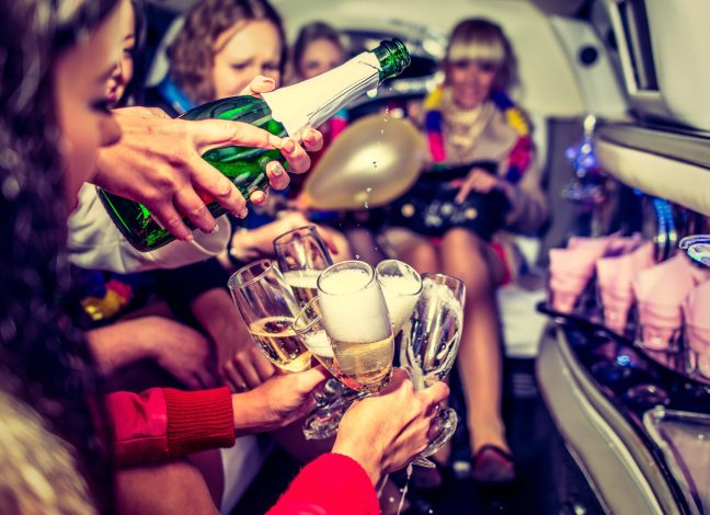 Newquay Nightlife - Guide to Bars, Hotels, Restaurants, Beaches & More